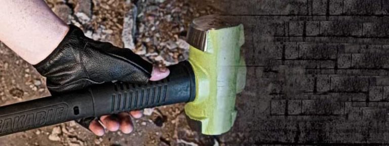 How To Use A Hammer Properly - Guides And Tips | ToolzPick